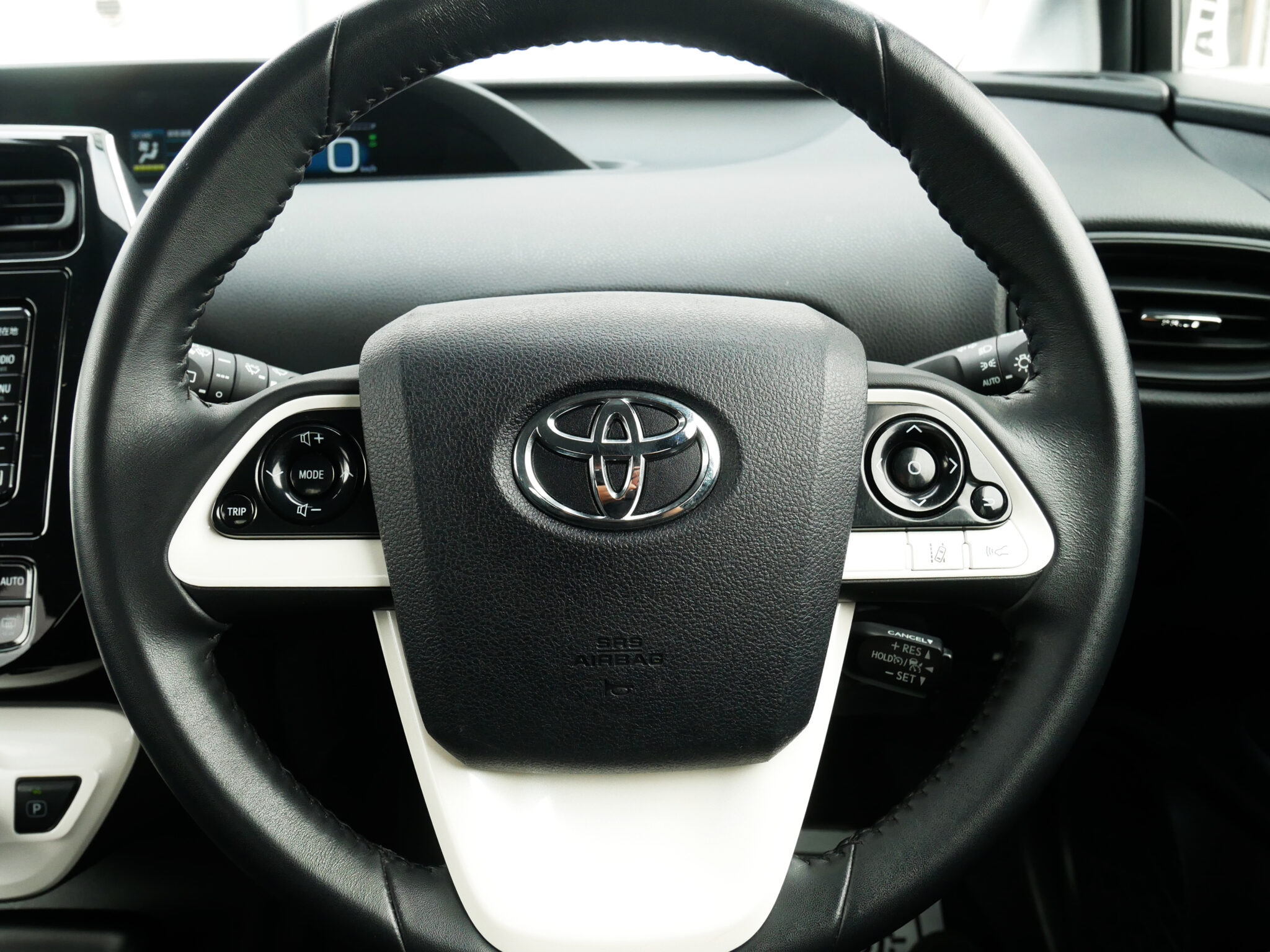 トヨタ 50プリウス前期型/Sグレード/黒/2017式 | プリウス専門店のナビゲートオートモービルコレクション｜新車・中古車・カスタム対応可能！